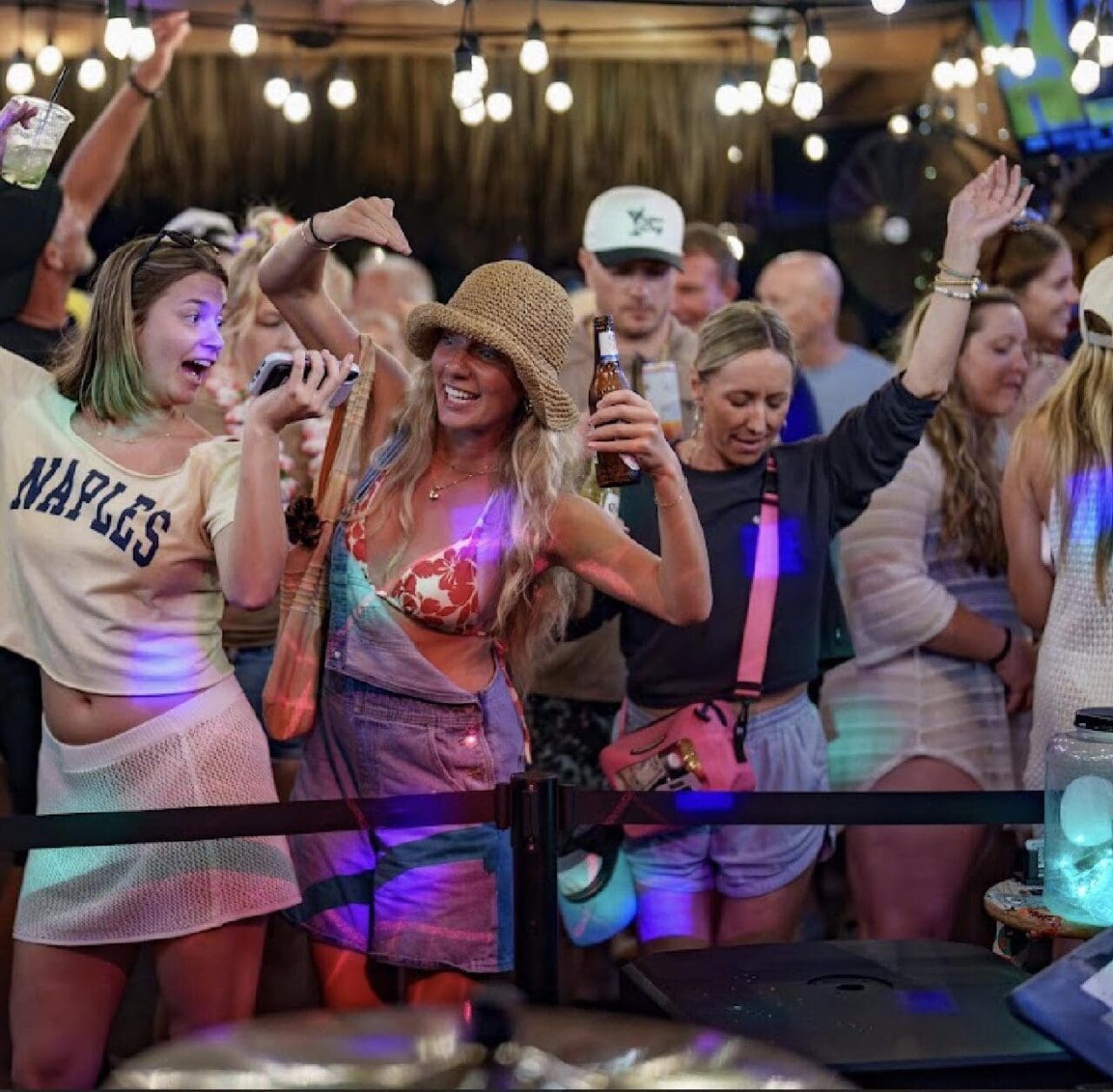 Tiki Bar - Lighthouse Island Resort